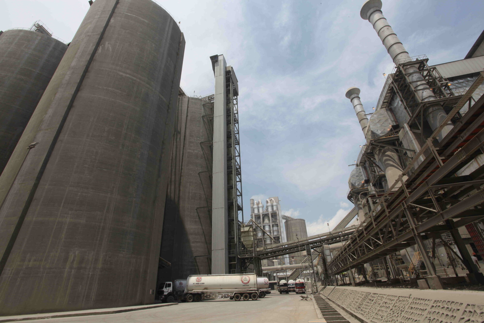 Packing and Palletizing - Claudius Peters